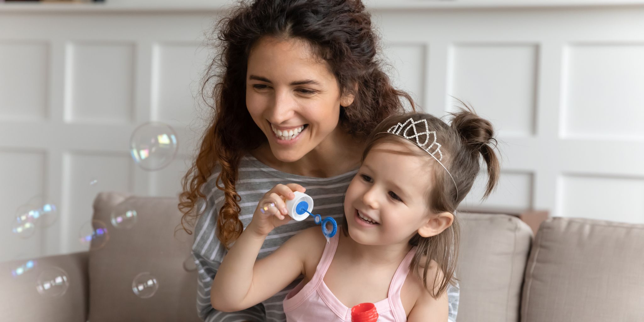 Babysitter o cuidadora de niños: Qué es y como ser una