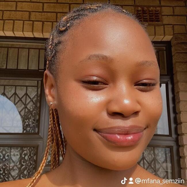 Nonkululeko (18) - Babysitter in Inanda | Babysits