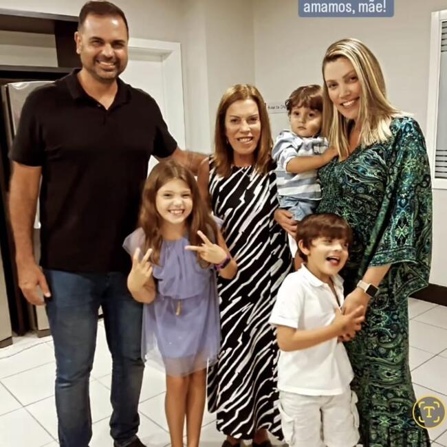 Eclair - Emprego de babá em Porto Alegre | Babysits