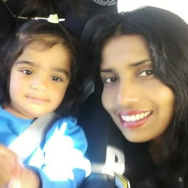 Muditha (48) - Babysitter in Adelaide | Babysits