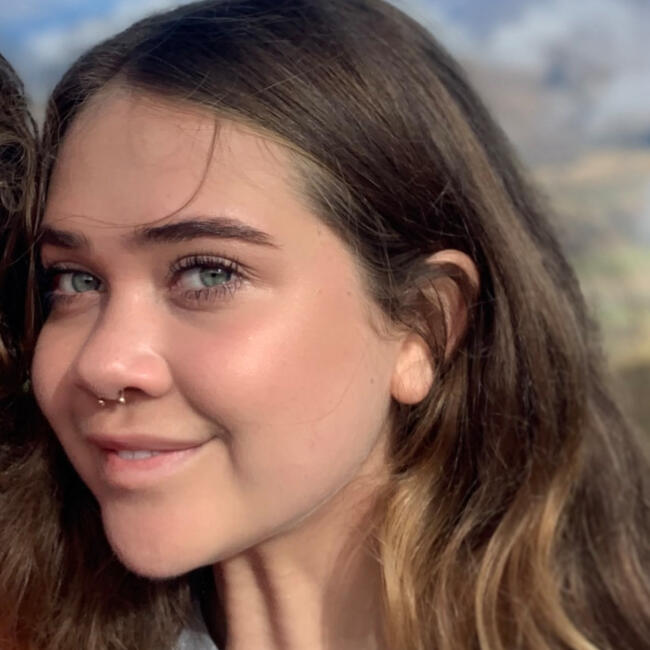 Ruby (24) - Nanny in Wellington | Babysits